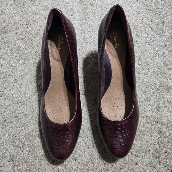Clarks | Shoes | Clarks Burgundy High Heel Shoes | Poshmark